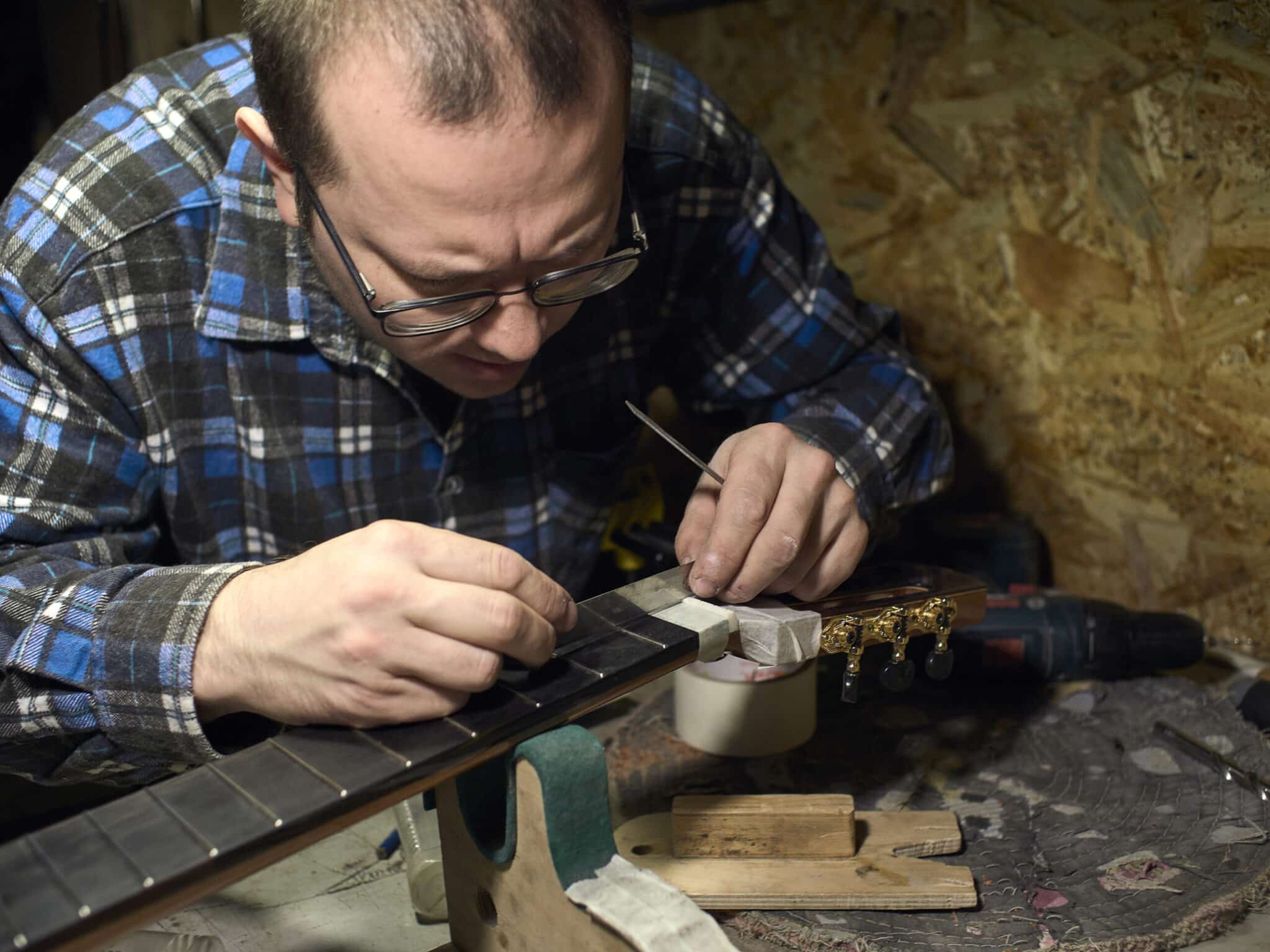 The Ultimate Guide to Guitar Nut Slot Depth - How Deep Should They Be?